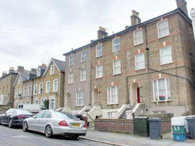 1 Bedrooms Flat for rent in Elgin Road, Croydon CR0