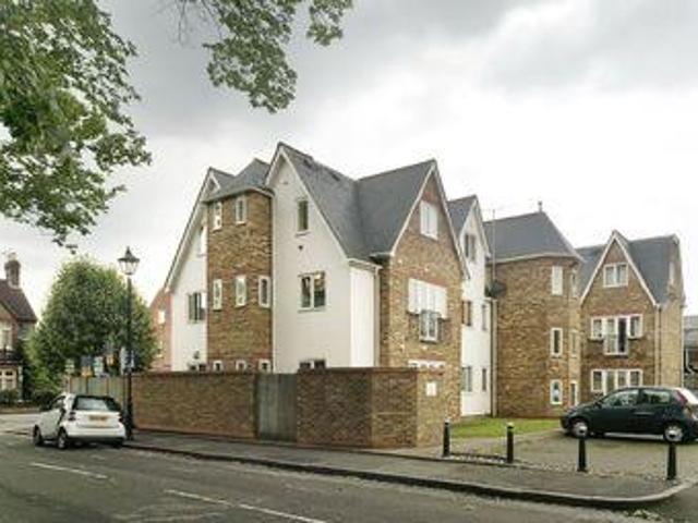 1 Bedrooms Flat for rent in Elizabeth Court, Beaumont Road, Windsor, Berkshire SL4