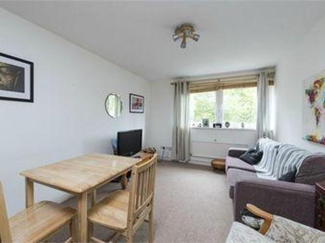 1 Bedrooms Flat for rent in Ericcson Close, Ericcson Close, Wandsworth SW18
