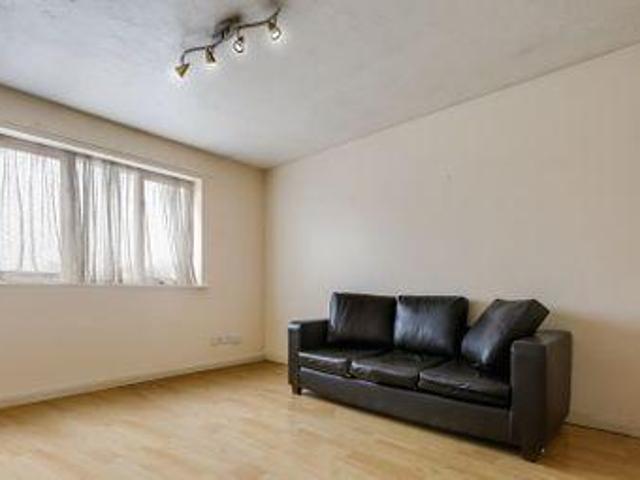 1 Bedrooms Flat for rent in Express Drive, Goodmayes IG3