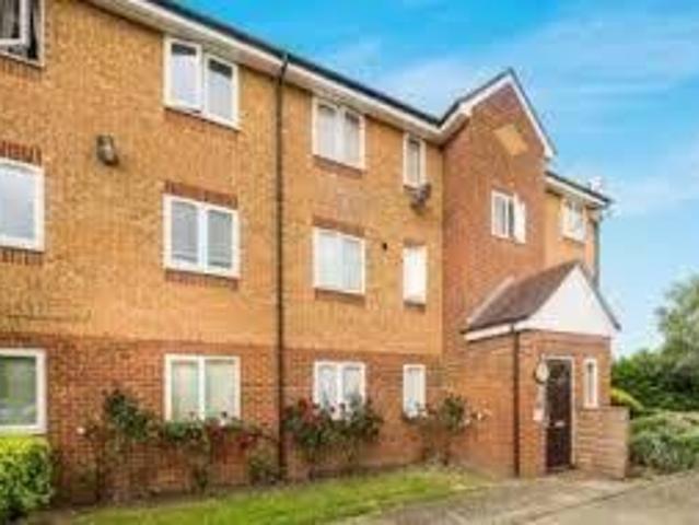 1 Bedrooms Flat for rent in Express Drive, Ilford IG3
