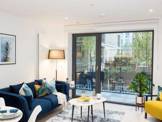 1 Bedrooms Flat for rent in Folio At Traders Quarter, 6 Starboard Way, 2Su E16