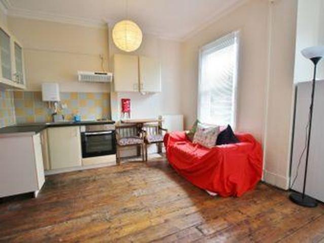 1 Bedrooms Flat for rent in Fordwych Road, Cricklewood NW2