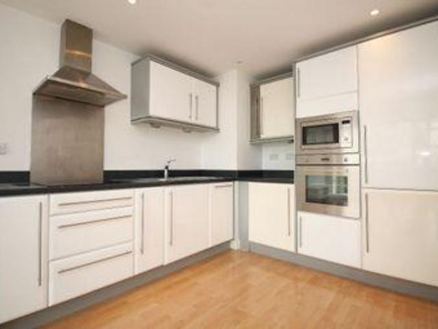 1 Bedrooms Flat for rent in Fathom Court, Basin Approach, Royal Docks E16