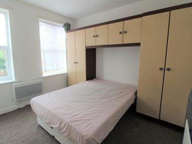 1 Bedrooms Flat for rent in Fairfield Road, West Drayton UB7