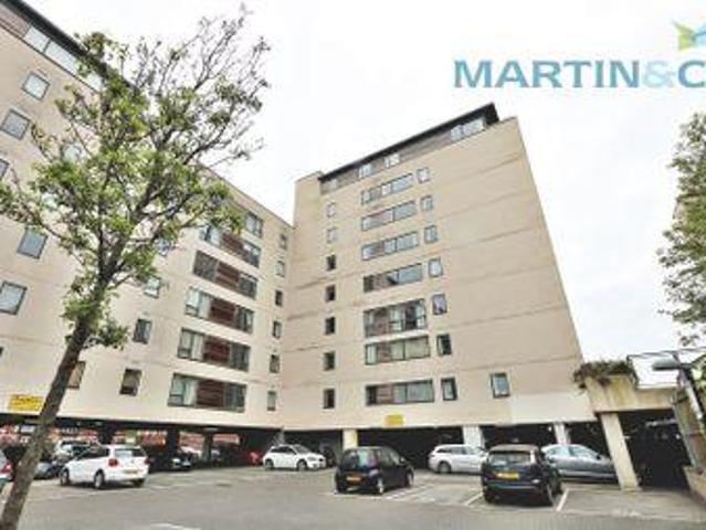 1 Bedrooms Flat for rent in Falcon Drive, Cardiff CF10