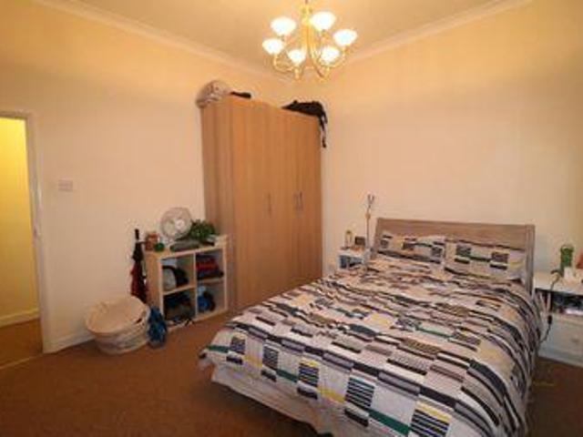 1 Bedrooms Flat for rent in Fentiman Road, Vauxhall, London SW8