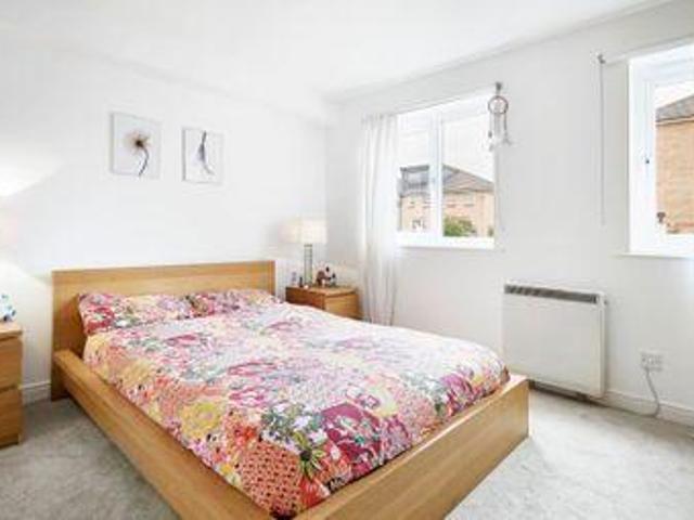 1 Bedrooms Flat for rent in Ferguson Close, Canary Wharf E14