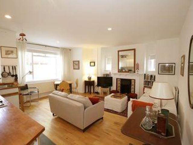 1 Bedrooms Flat for rent in Ferncroft Avenue, Hampstead, London NW3