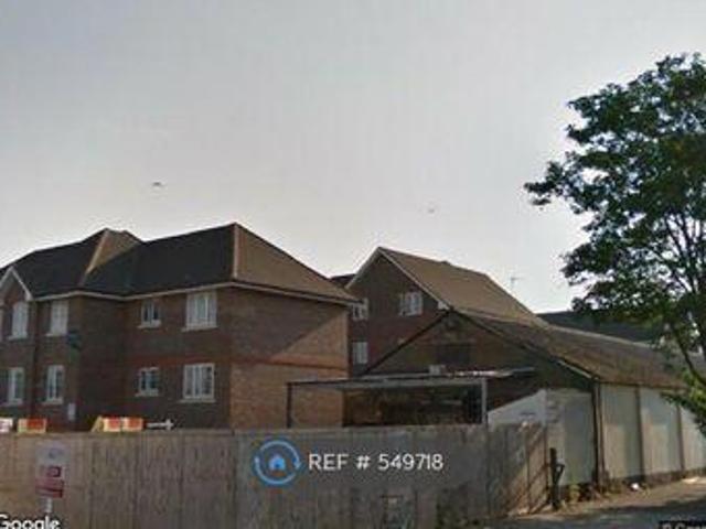 1 Bedrooms Flat for rent in Fieldview Court, Slough SL1