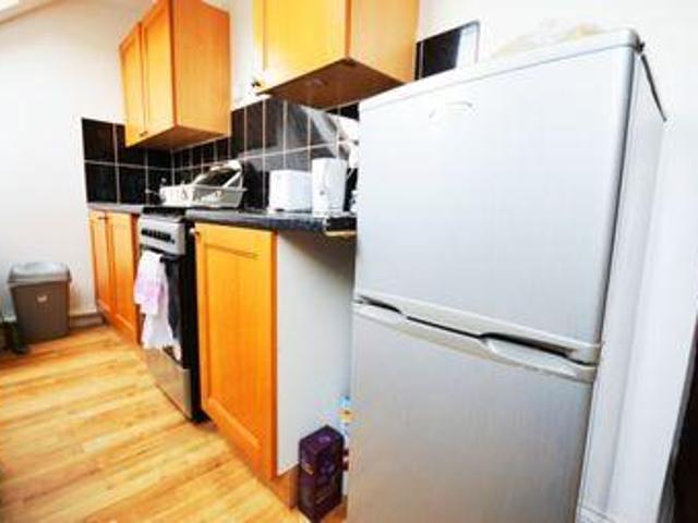 1 Bedrooms Flat for rent in First Avenue, Shepherds Bush W3