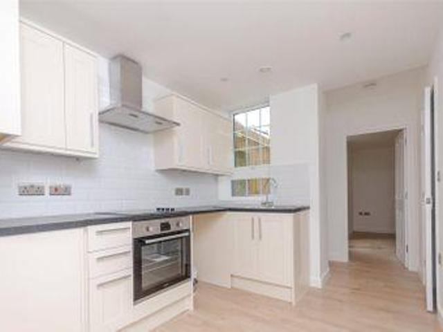 1 Bedrooms Flat for rent in Flat 1, 54 56 Tonbridge Road, Maidstone, Kent ME16
