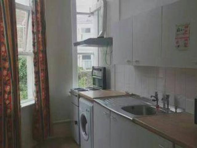 1 Bedrooms Flat for rent in Flat 2, 16 St Alban´s Road, Swansea SA2