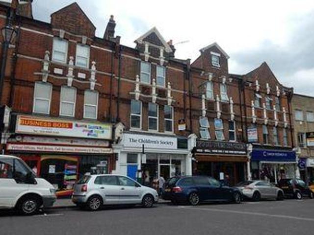 1 Bedrooms Flat for rent in Flat 3, George Lane, South Woodford, London E18