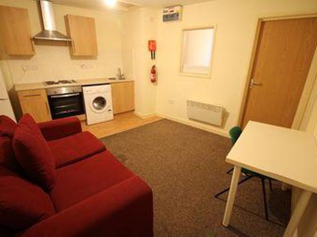 1 Bedrooms Flat for rent in Flat 3, 1 West Luton Place, Adamsdown, Cardiff CF24
