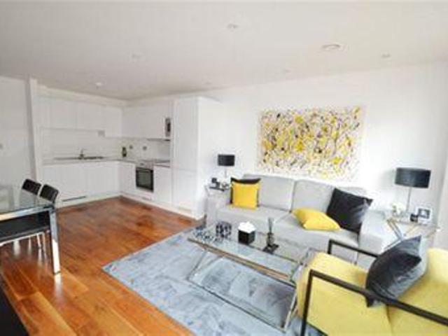 1 Bedrooms Flat for rent in Flower Lane, London NW7