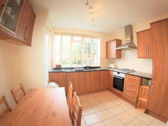 1 Bedrooms Flat for rent in Frithville, London W12