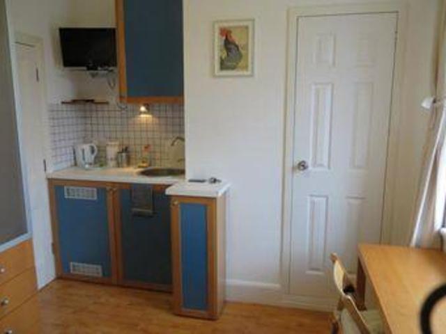 1 Bedrooms Flat for rent in Fulham Palace Road, London W6