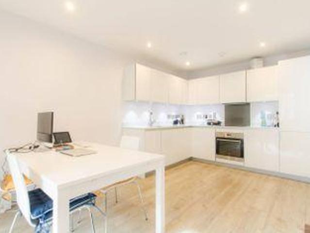 1 Bedrooms Flat for rent in Knapp Road, Bow E3