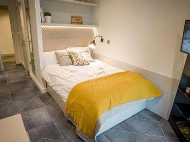 1 Bedrooms Flat for rent in Kelvinhaugh Street, Glasgow, Glasgow City G3