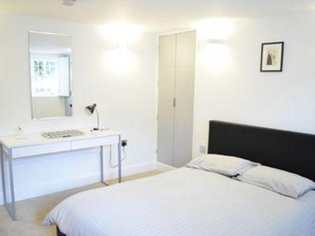 1 Bedrooms Flat for rent in Kennington Park Road, London SE11