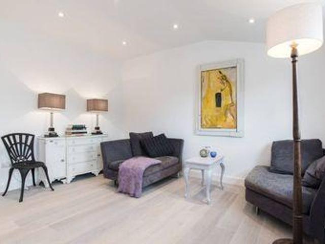 1 Bedrooms Flat for rent in Kennington Road, London SE11