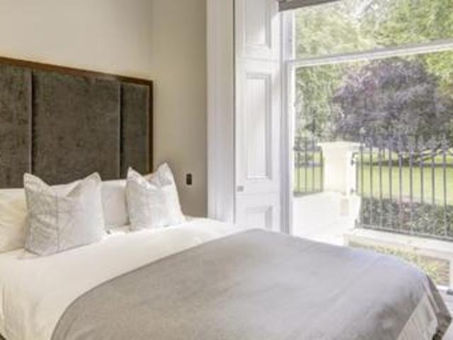 1 Bedrooms Flat for rent in Kensington Gardens Square, London W2