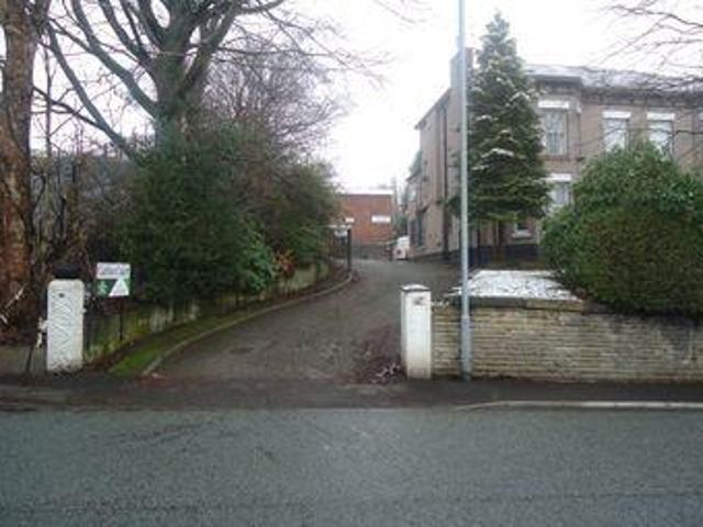 1 Bedrooms Flat for rent in Kersal Road, Prestwich, Manchester M25