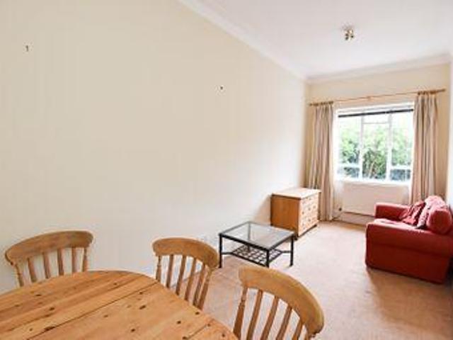 1 Bedrooms Flat for rent in Keswick Road, Putney SW15