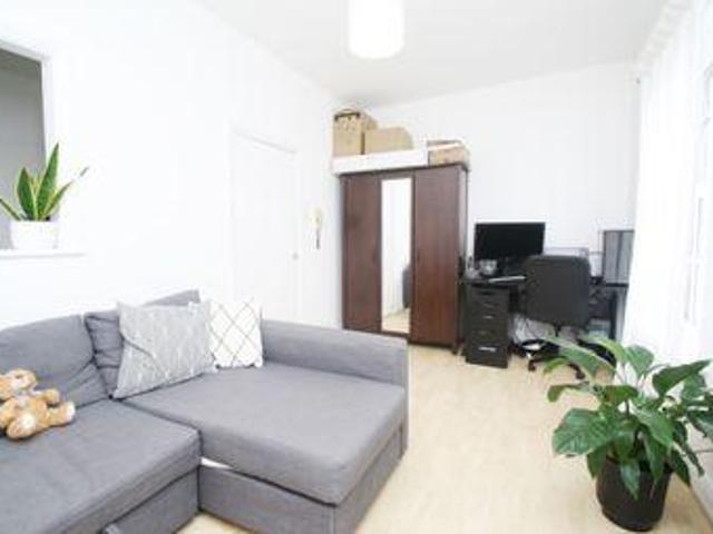 1 Bedrooms Flat for rent in Kilburn Lane, London W10