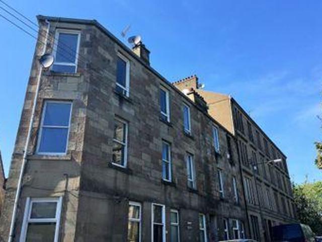 1 Bedrooms Flat for rent in Kilmailing Road, Glasgow G44