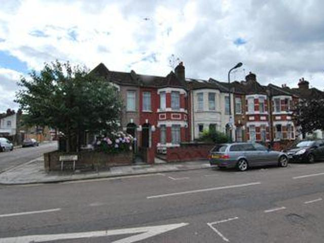 1 Bedrooms Flat for rent in Kimberley Gardens, Harrin, London N4