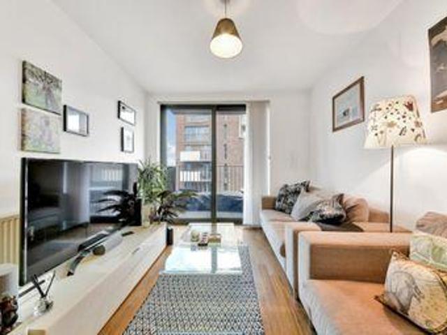 1 Bedrooms Flat for rent in Kingfisher Heights, 2 Bramwell Way, Royal Docks, London E16