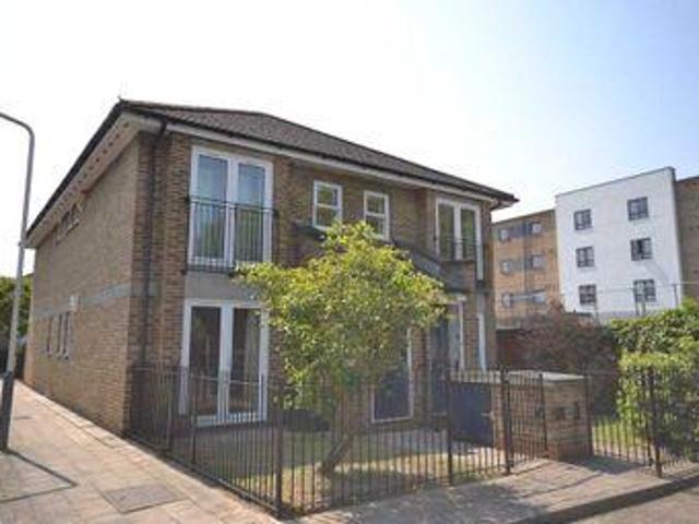 1 Bedrooms Flat for rent in Kingswood Terrace, London W4