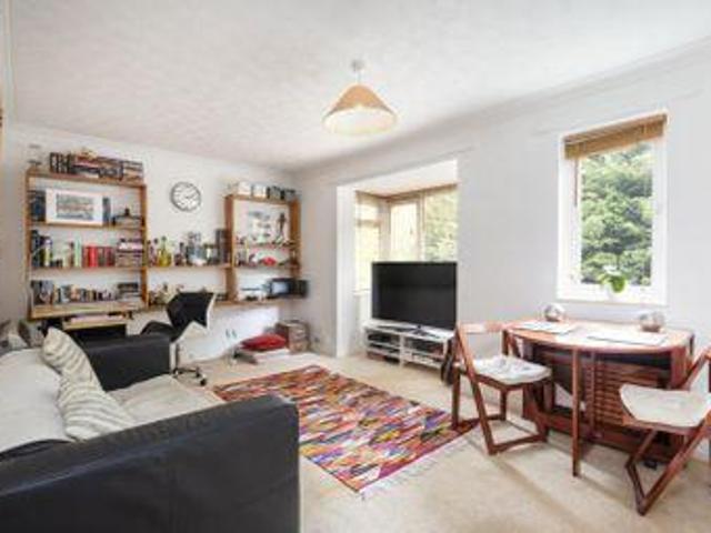 1 Bedrooms Flat for rent in Kipling Drive, Wimbledon SW19