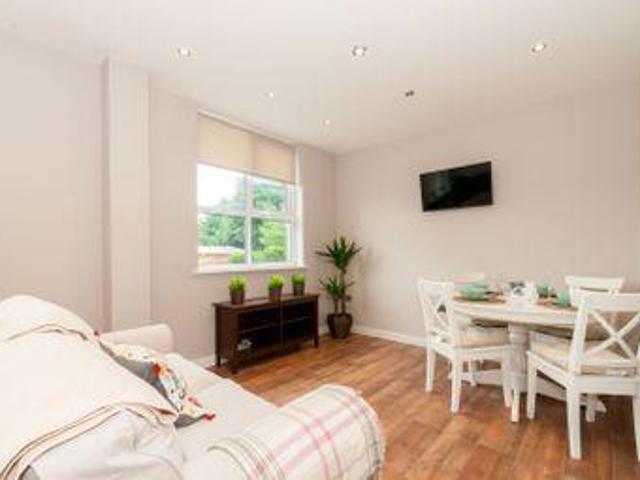 1 Bedrooms Flat for rent in Kirkstall Road, Leeds LS5