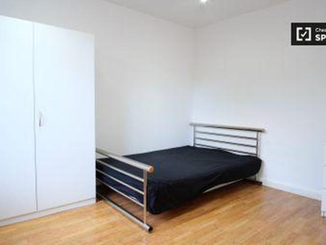 1 Bedrooms Flat for rent in Holborn Road, London E13