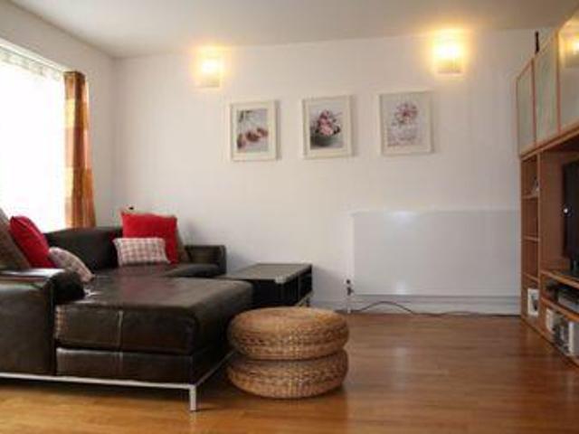 1 Bedrooms Flat for rent in Holly Court, Greenroof Way, London SE10
