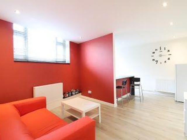 1 Bedrooms Flat for rent in Homecroft Road, London, Greater London. N22