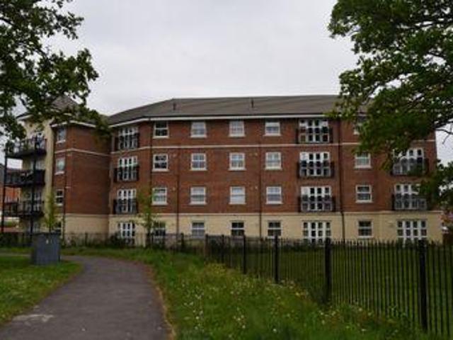 1 Bedrooms Flat for rent in Honington Mews, Farnborough GU14