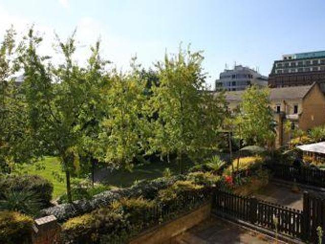 1 Bedrooms Flat for rent in Hooper Street, Tower Hill, London E1