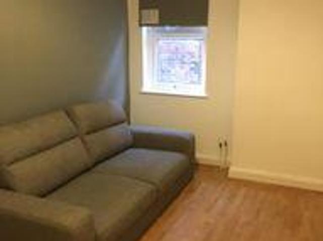 1 Bedrooms Flat for rent in Hope Road, Anson Road, Manchester M14