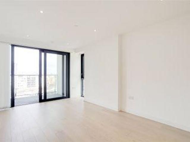 1 Bedrooms Flat for rent in Horizons Tower, Yabsley Street, London E14