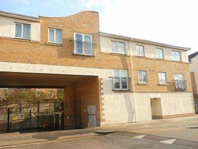 1 Bedrooms Flat for rent in Horn Lane, Acton W3