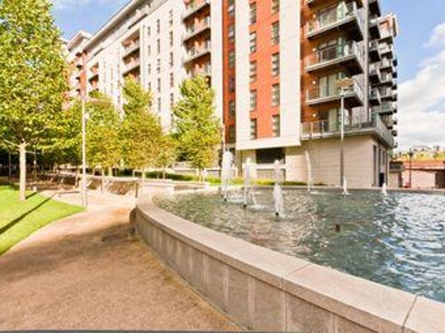 1 Bedrooms Flat for rent in Hornbeam Way, Manchester M4