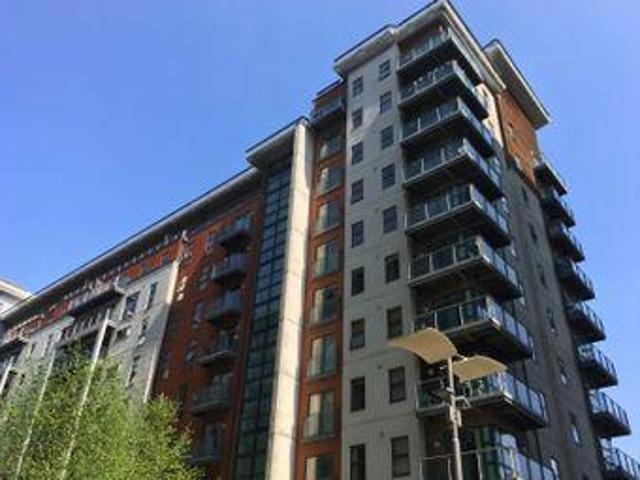 1 Bedrooms Flat for rent in Hornbeam Way, Manchester M4