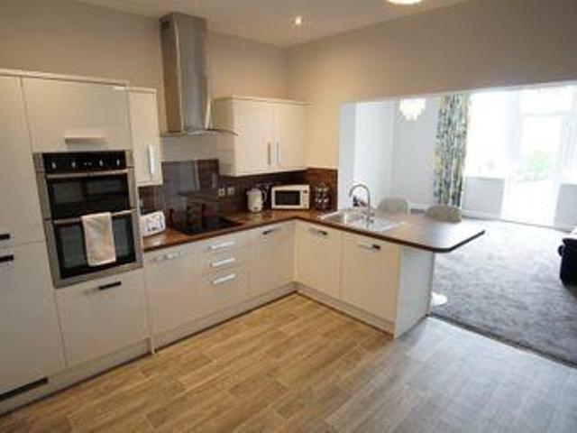 1 Bedrooms Flat for rent in Horse Race End Heath, Wakefield WF1
