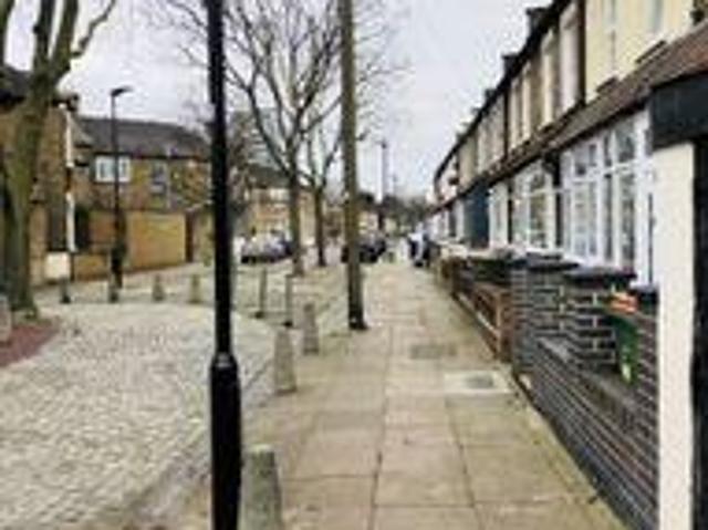 1 Bedrooms Flat for rent in Hayday Road, London E16