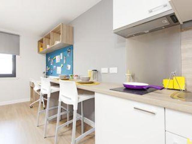 1 Bedrooms Flat for rent in Haddington Place, Edinburgh, Edinburgh EH7