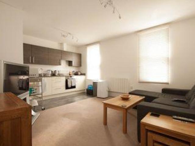 1 Bedrooms Flat for rent in Hadley Parade, High Street, Barnet EN5